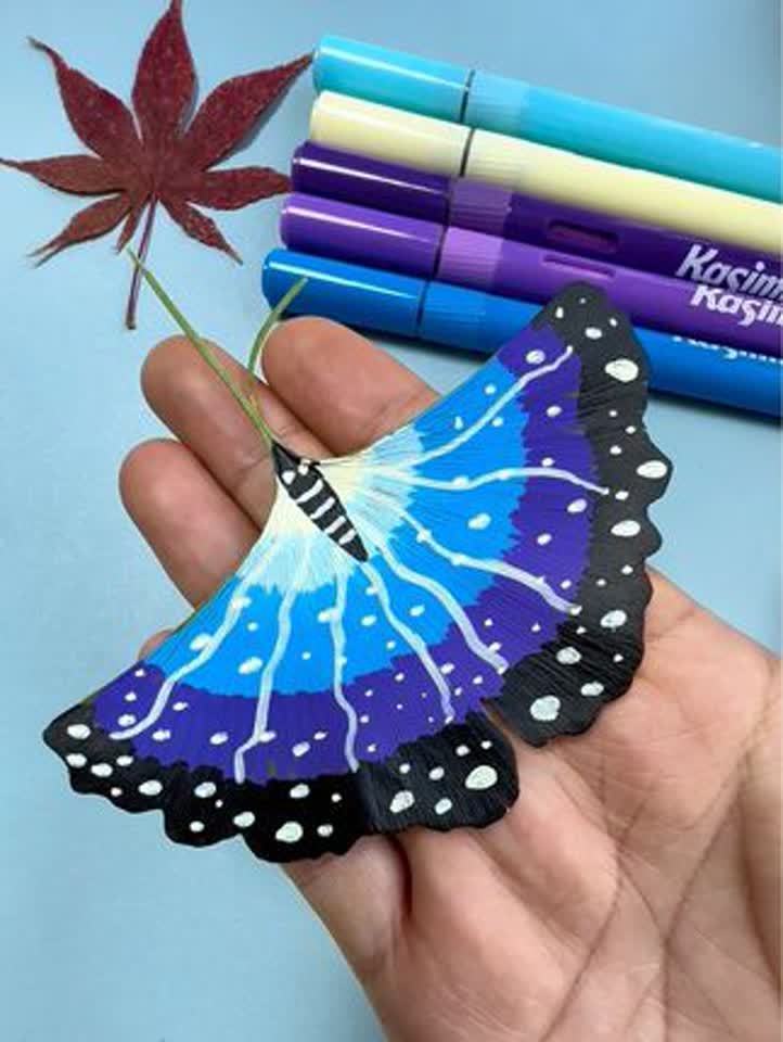 用一片树叶画蝴蝶好玩又简单#树叶画#创意简笔画