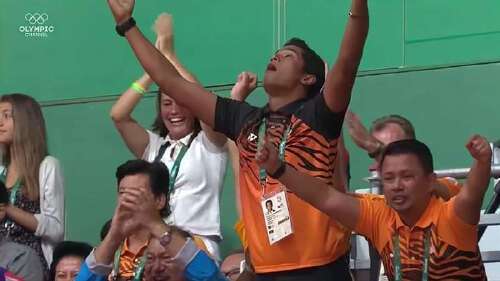 林李大战封神之战!李宗伟永不言败,16年里约奥运半决赛燃爆全场