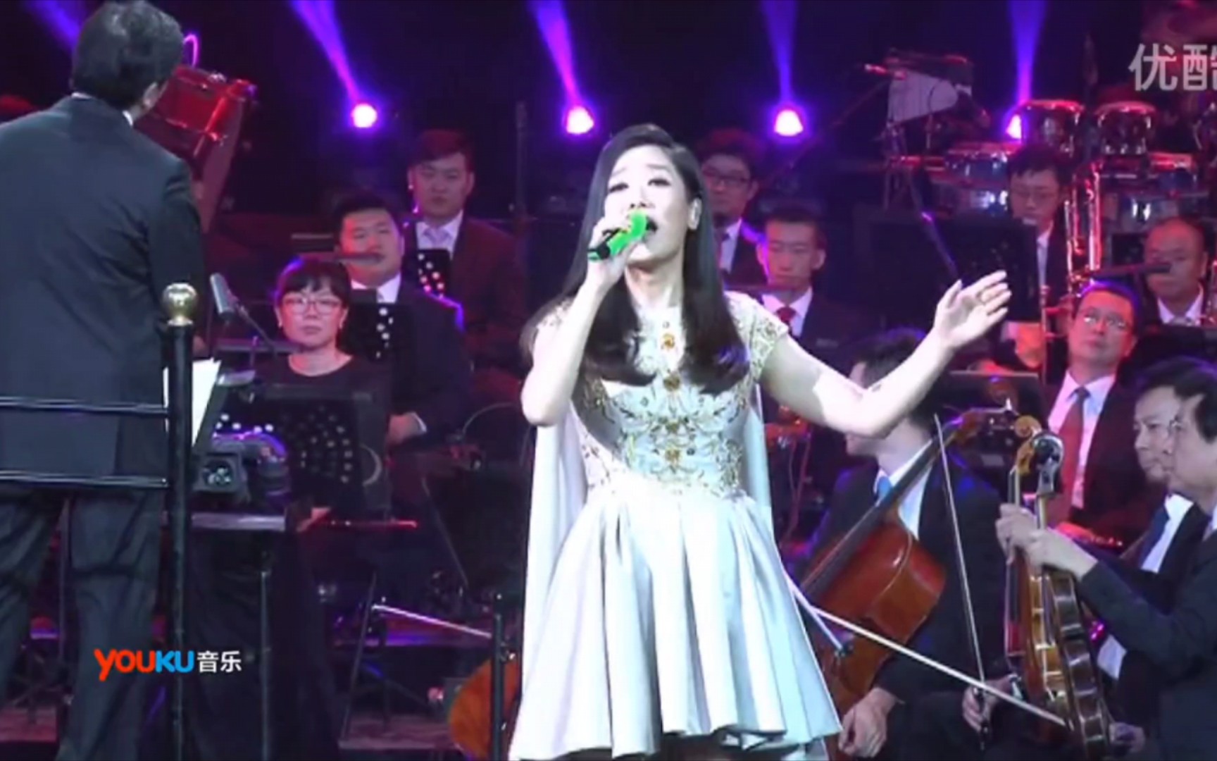 凤凰传奇交响乐演唱会现场【繁花】