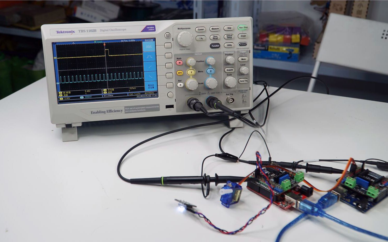 用示波器理解 Arduino PWM 和舵机控制