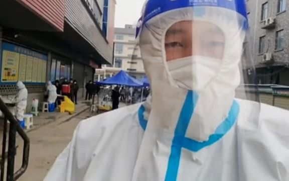 @所有西安人#医护人员提醒核酸采样点注意事项 牢记并转发给你身边...