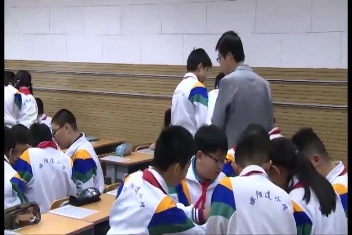 ...版小学数学五年级下册《最大公因数》-么老师优质课公开课教学视频