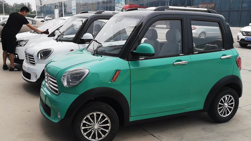 五门四座家用微型电动四轮车电动汽车