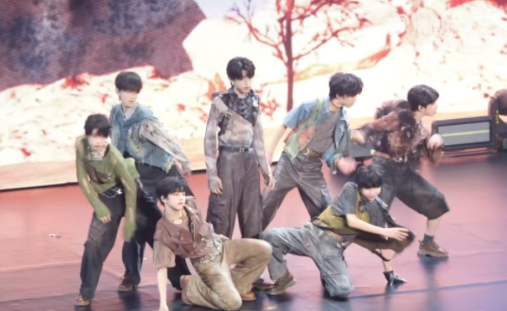 【TF家族四代】四代表演《看我七十二变》高清版,四代公演