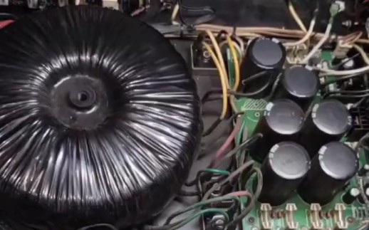 维修一台三通道的专业功放二通道烧管故障完美搞定