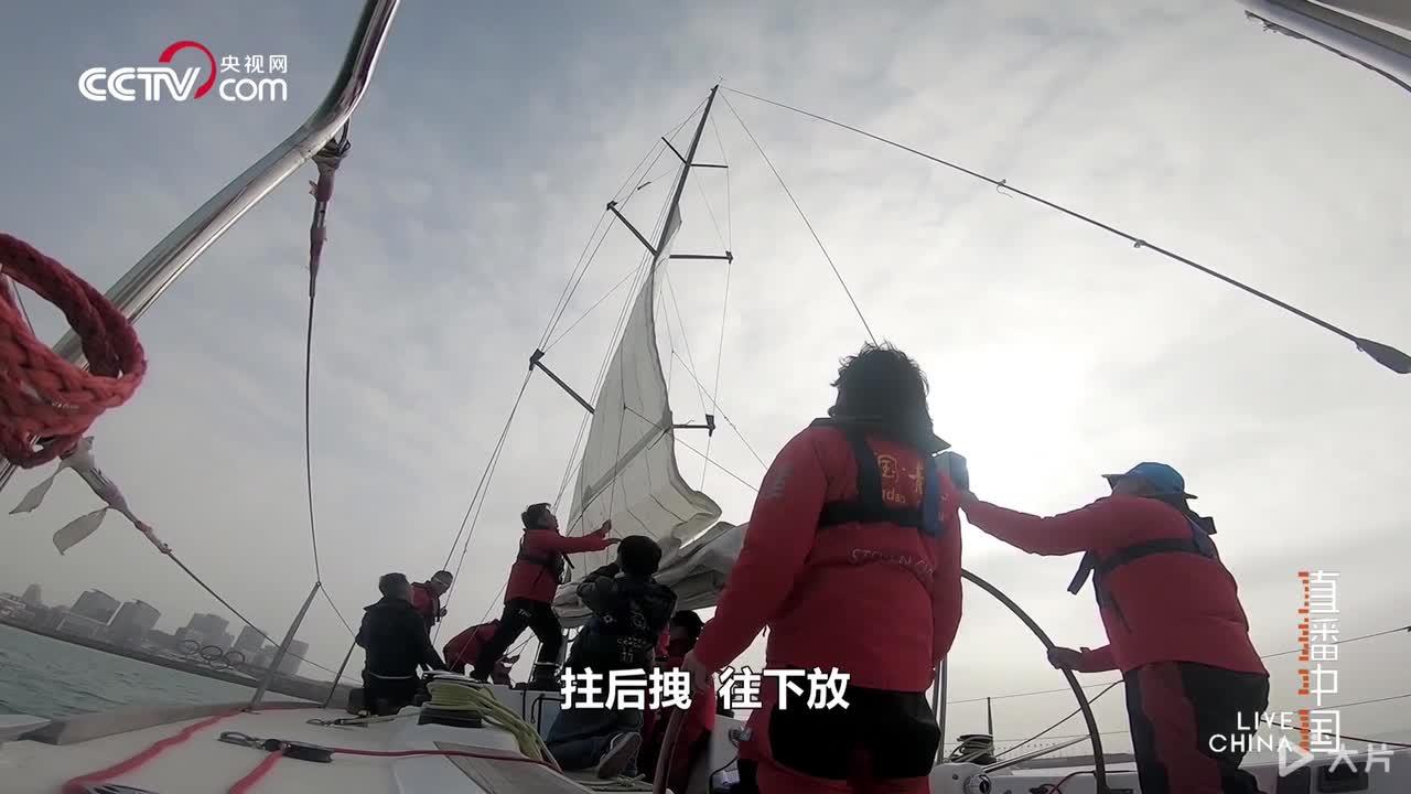 ...中国帆船运动的发源地——青岛扬帆出海,这肾上腺素飙升的感觉很棒...