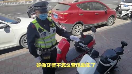 电动车出行必看!这3个安全细节不注意,小心上路变马路杀手