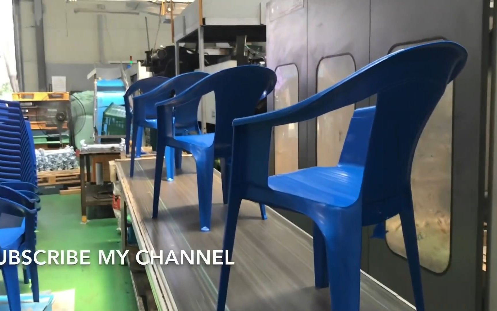 工厂实拍,塑料椅子制造过程,这套模具至少要50万以上