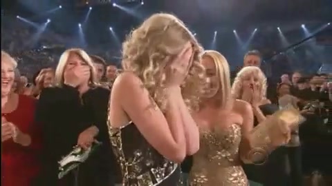 【Taylor Swift】(持更)霉霉至今获奖记录之拿奖拿到手软的女人泰勒...