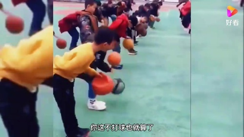 跳远新技巧竟能如此搞笑,让我忍不住笑出声来