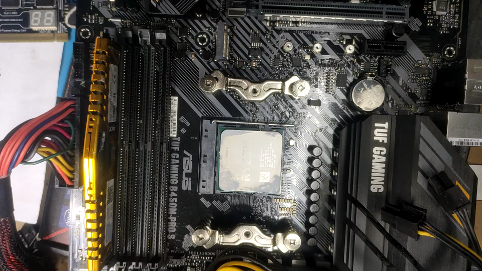 B450的主板更新bios安装5800x.大家买主板之前一定要确认主板是否...