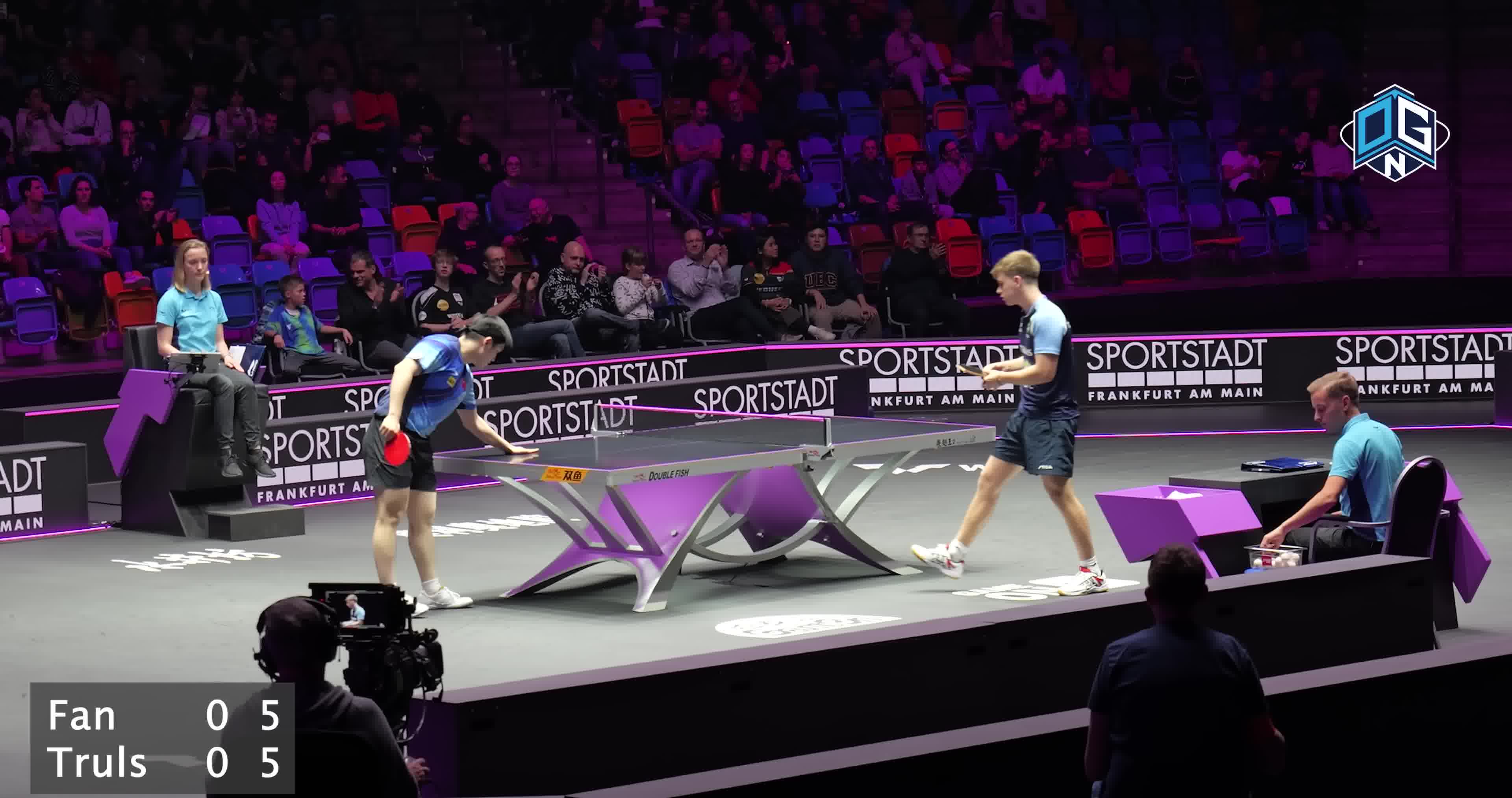 樊振东VS莫雷高德 观众视角