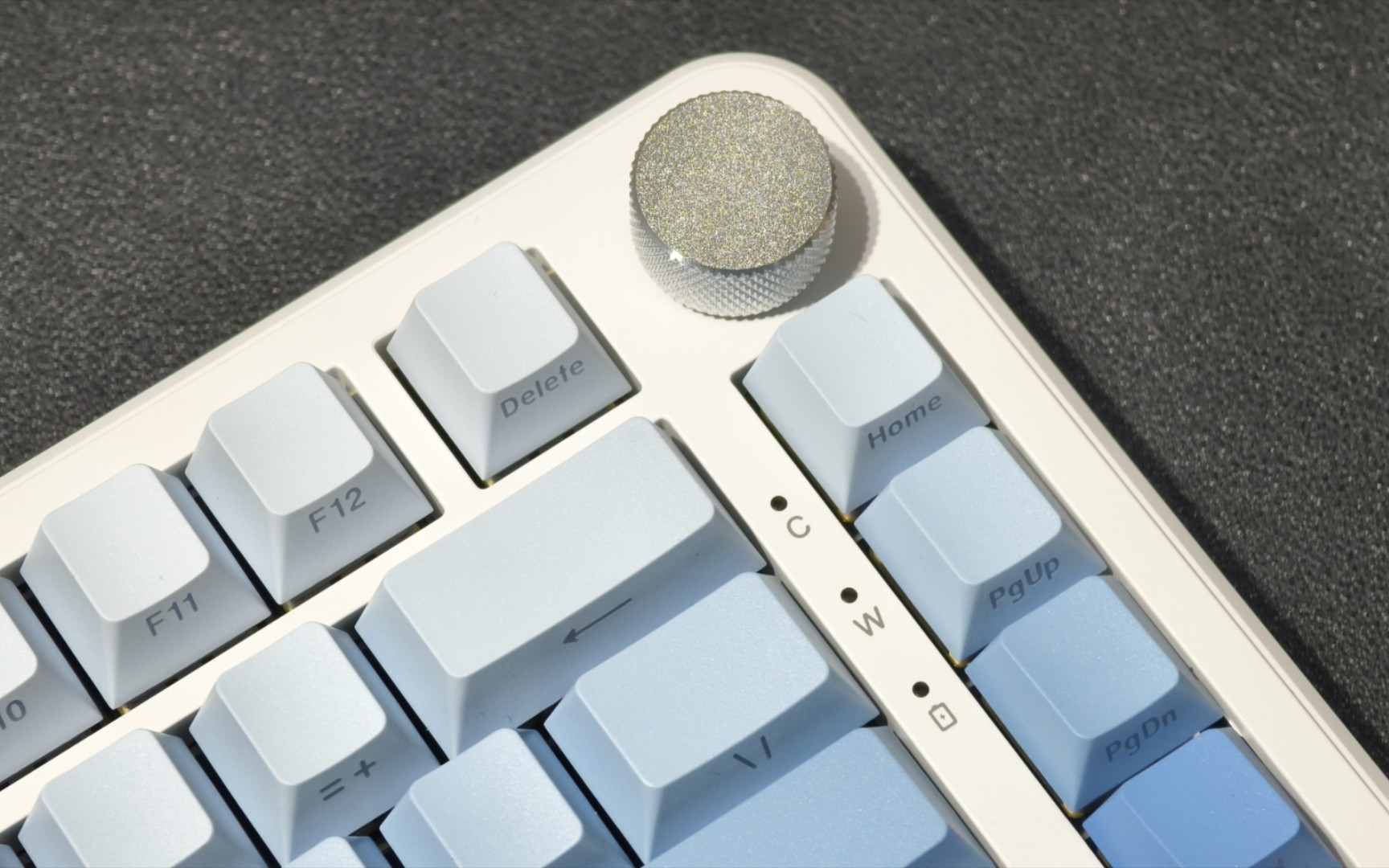 【键盘推荐】升级回归!黑爵ak820max详评!声音手感兼备!