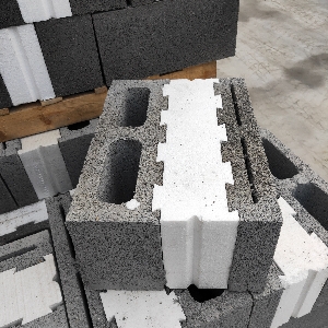 复合自保温砌块 