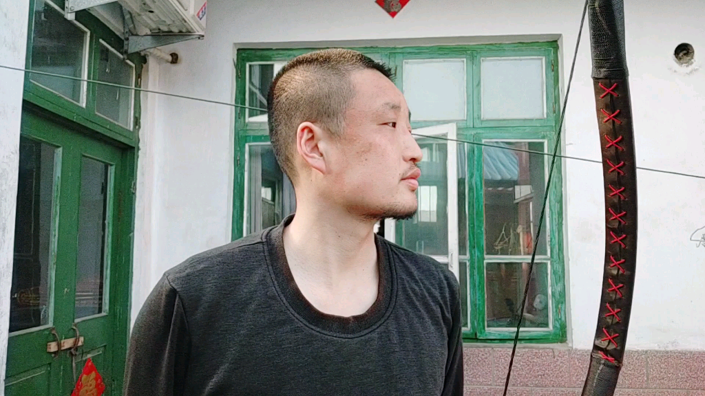 传统弓射箭:神乎其技的一箭