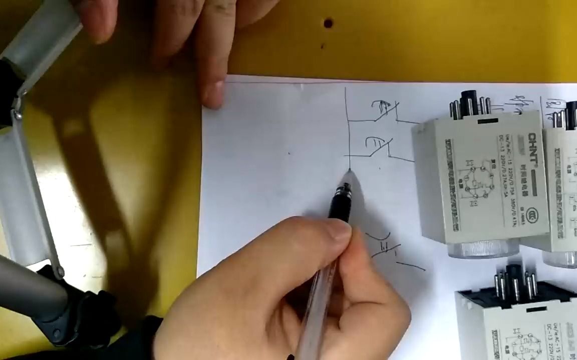 实操27:时间继电器的原理及使用方法介绍演示(下)