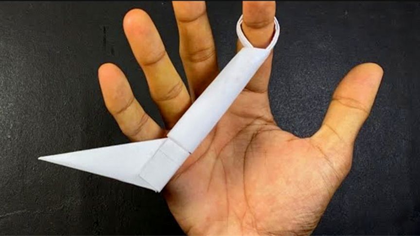 教你折纸能放在手上转着玩的小刀,简单有趣不伤人,孩子们很爱玩