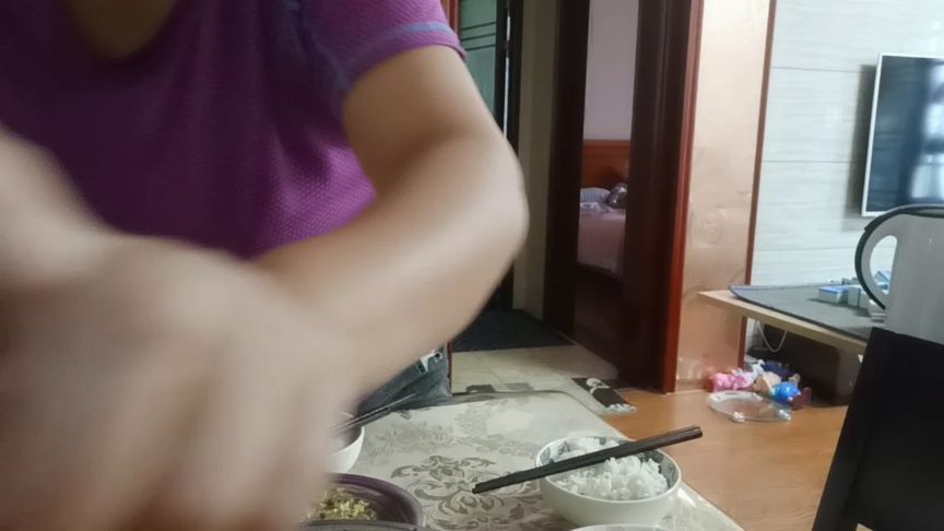疫情之间大家好好的呆在屋里,为社会做贡献