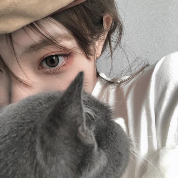 女王今天不喝奶茶 