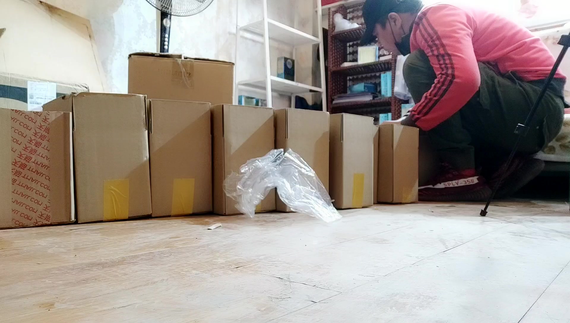 80后电商达人的工作日常是怎样的?揭秘日赚1000的电商菜鸟有多菜