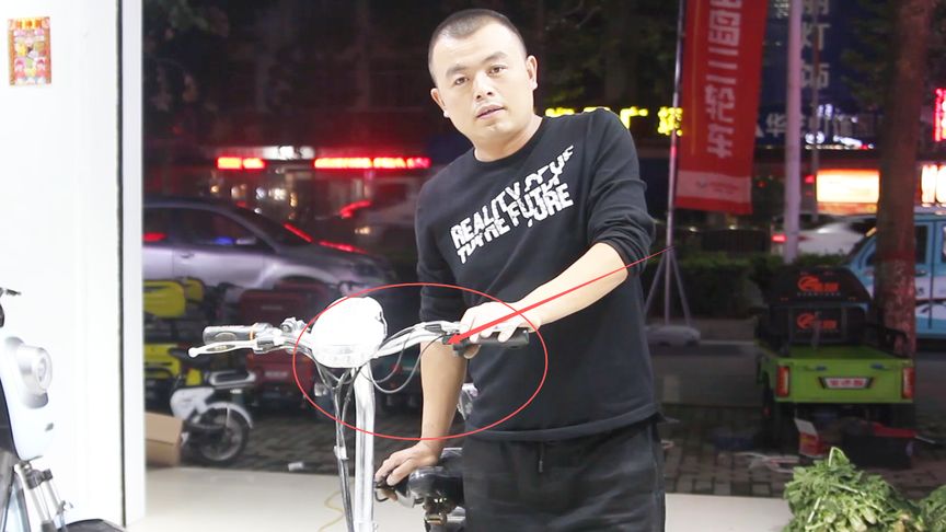 电动车钥匙丢了怎么办?师傅教你更换钥匙门,简单又省钱!