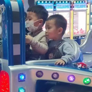 特浩兄弟本人