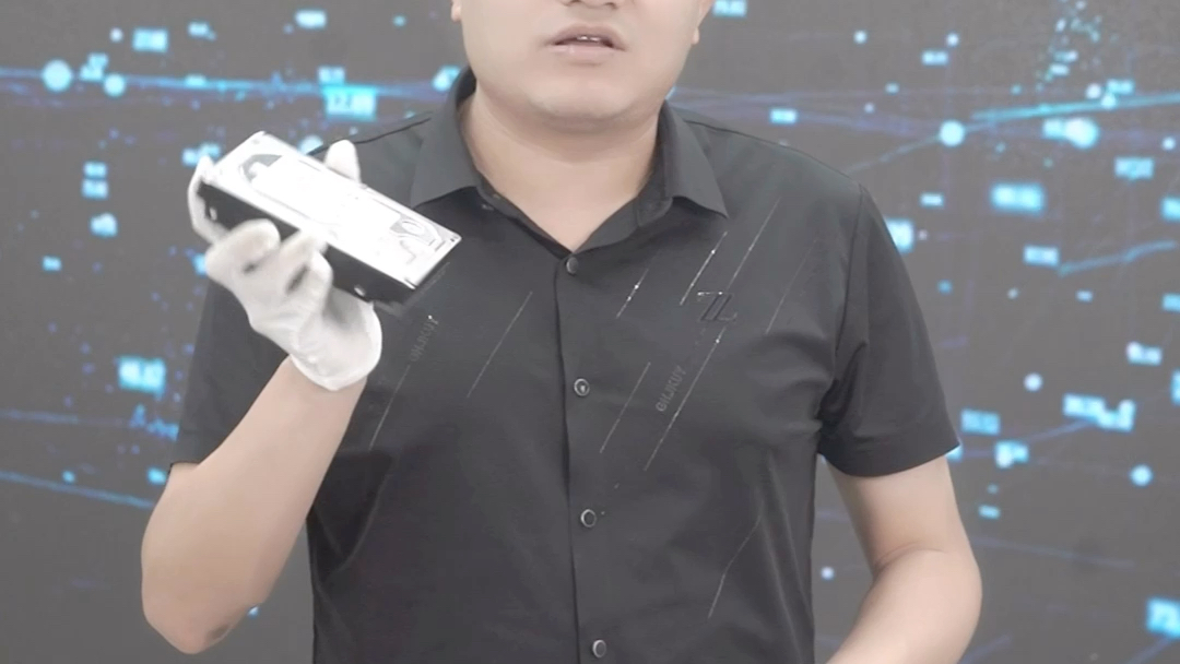 数据中心8TB容量企业级机械硬盘竟然便宜了,西部数据HUS728T8TAL...