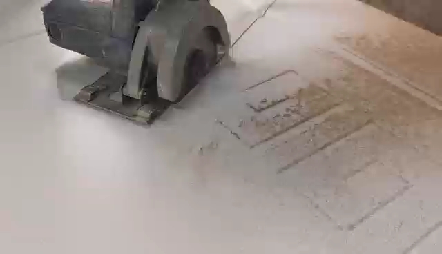 今天带大家看看门的内部结构是什么样?