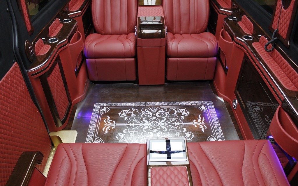 视频解说燕子为你介绍进口奔驰斯宾特商务车4+2