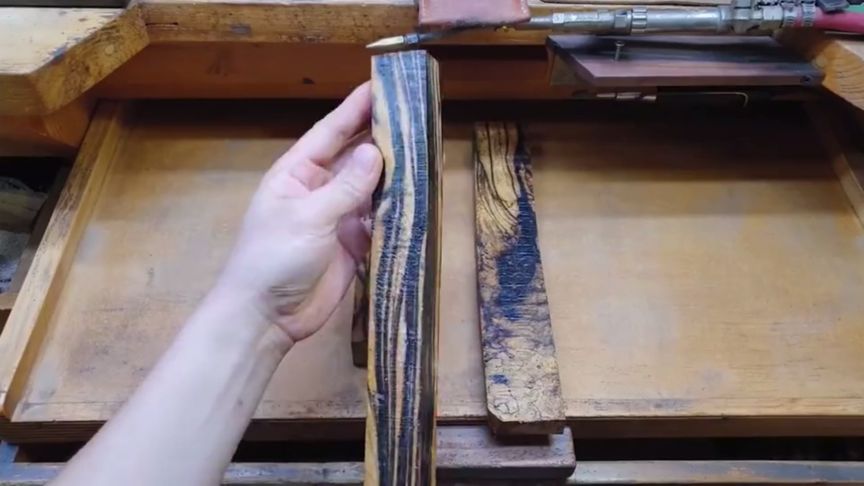 用木头制作了一个圆珠笔套,过程好细致!