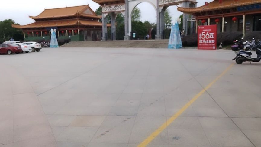 大家好,到新地方了,骑电动三轮车旅行全国