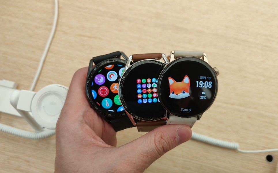 华为WATCH GT3全款全系列体验,42mm和46mm,你更喜欢谁?果然...