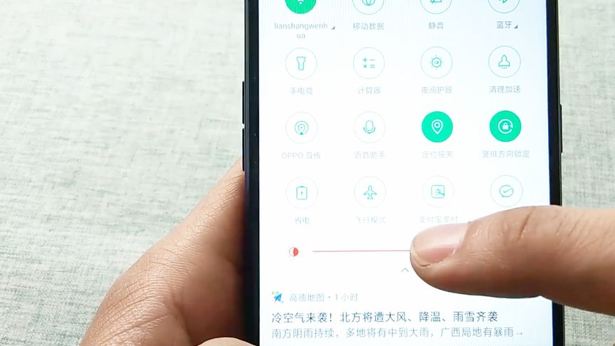手机用着用着没有信号,可能是这两种情况,来了解下