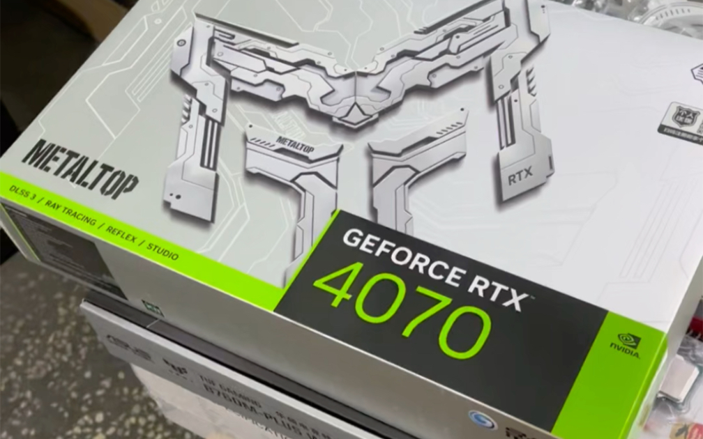 4070显卡 装机过程 看看庐山真面目