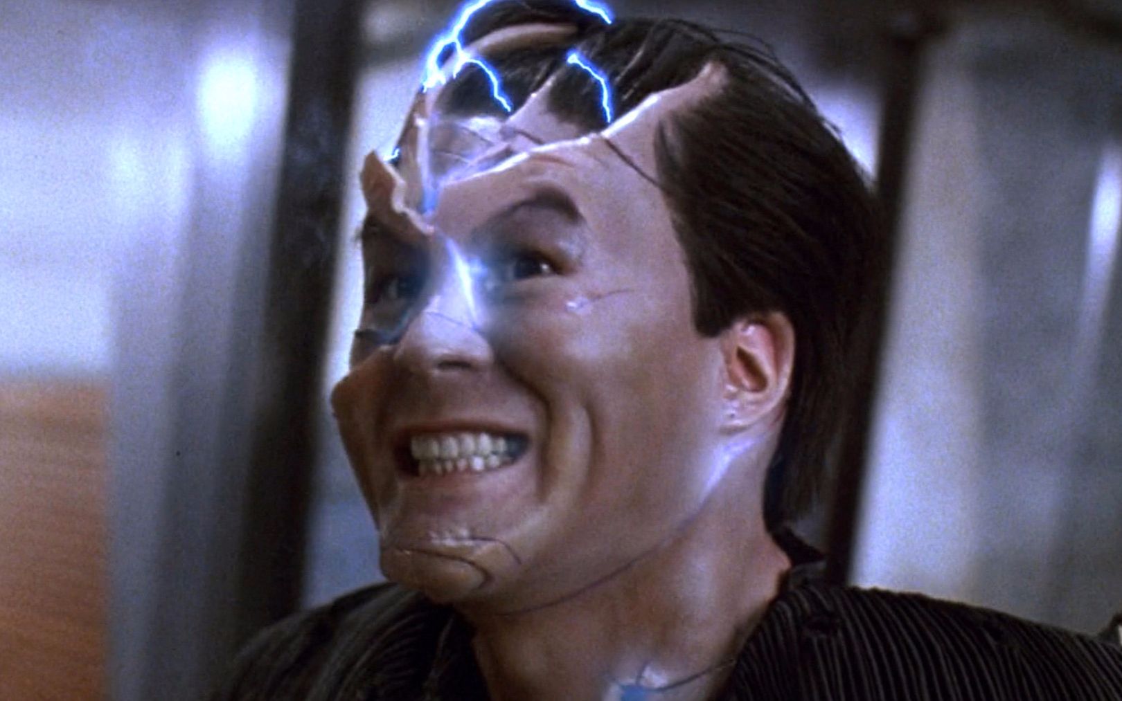 机械战警大战日本武士机器人 6分钟看完科幻电影《机械战警3》