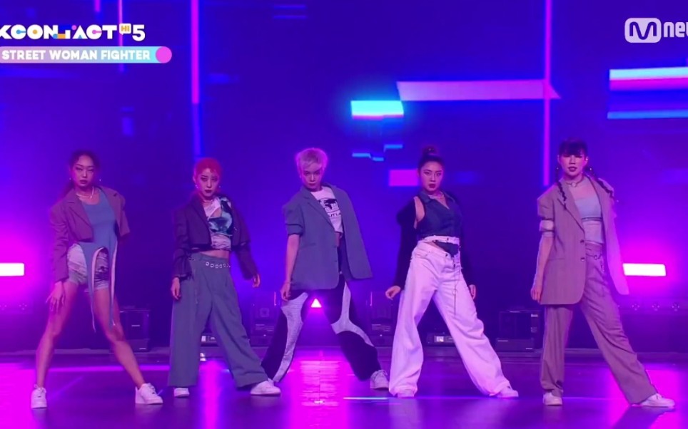 【街头女战士】期待已久的正式舞台表演!全八只队伍KCON第二次任务...