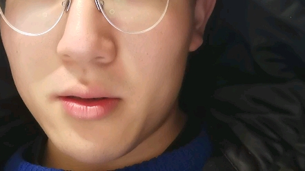 面试答题:3、现在网络上负面情绪很多,很多年轻人情绪不稳定,容易在...