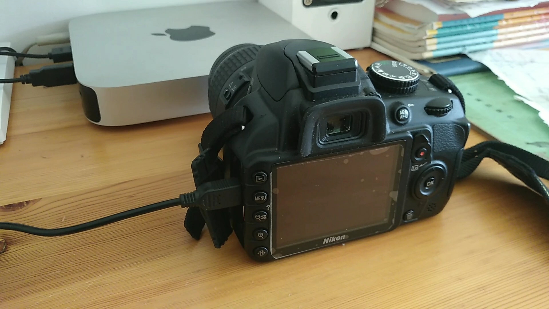 单反相机怎么直接连接苹果mac电脑导出照片