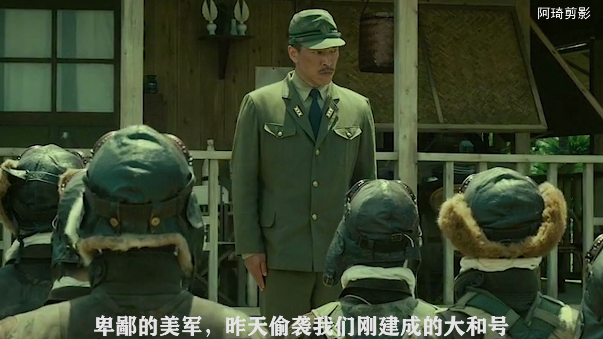 日本大和号被毁,为了复仇的日军用零式战机撞向美军航母