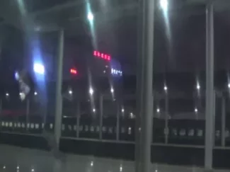 (车厢视角)乘坐K458次列车上,K457次列车进桂林北站