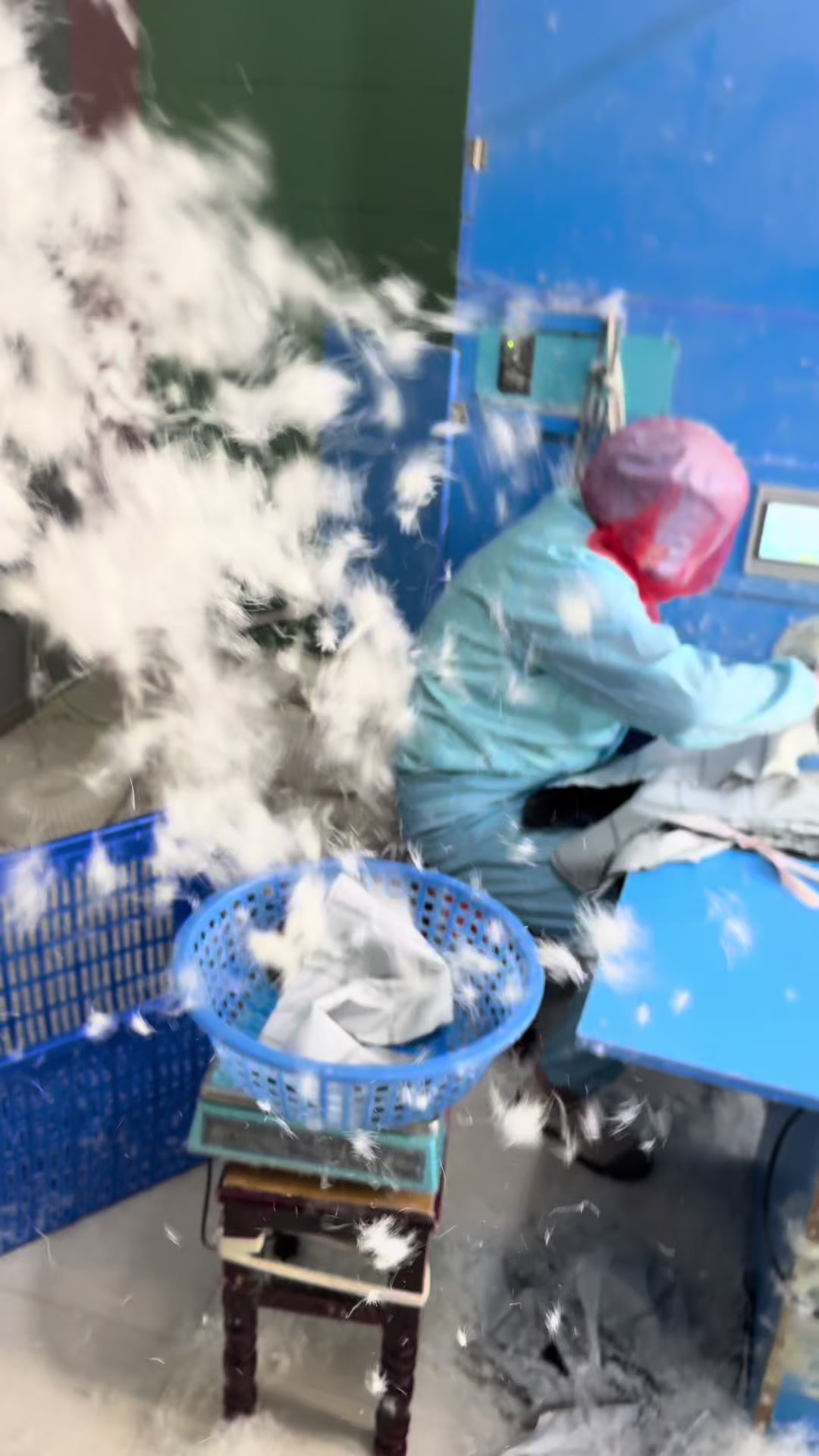 羽绒服加工厂后续来了 方便的可以去逛逛 远的可以代购 #带你走进...