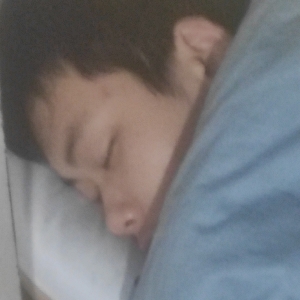 我嘞个骏 