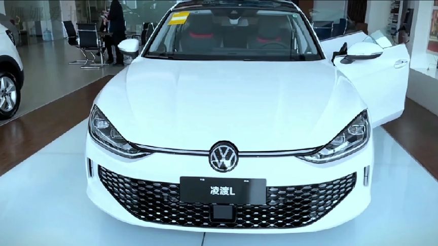 外观酷炫2022款大众凌渡L280T最新落地价和用车成本解说