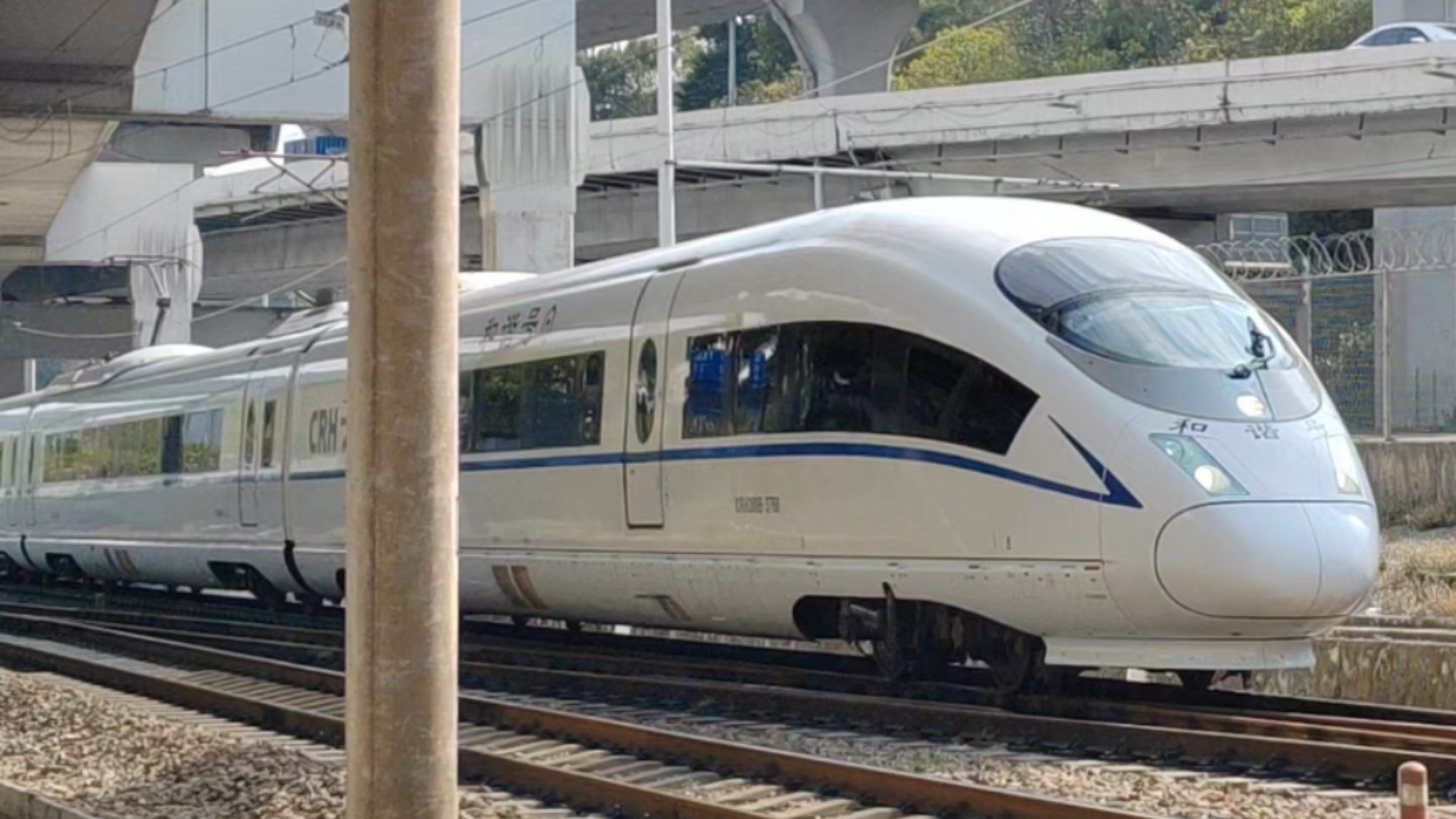...局集团有限公司广州动车段新塘动车运用所CRH380B-3760广州站进站