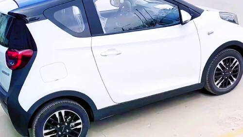 新能源汽车 也不知道它为啥叫小蚂蚁?反正挺可爱的,纯电小车车
