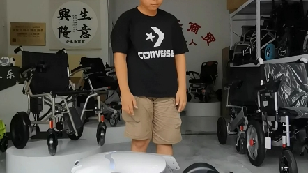 全自动折叠展开智能电动轮椅老年轻便折叠代步车天津老人代步工具...