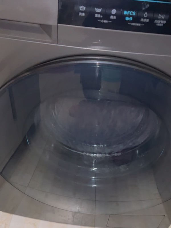 美的滚筒洗衣机快净系列,好像拖拉机