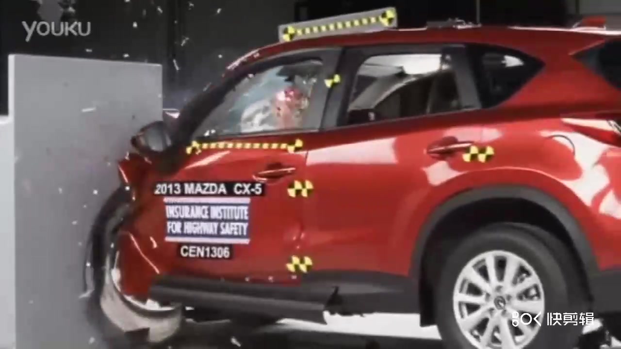 马自达CX-5 正面25%偏置碰撞测试好!