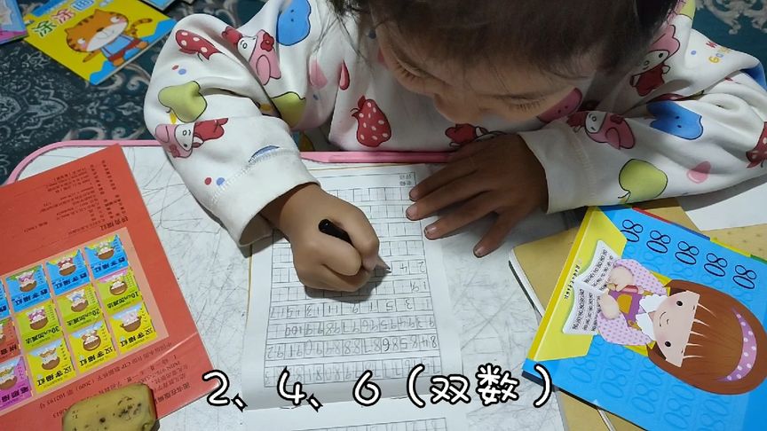 萌娃学习20以内的单数双数,宝宝能熟练分清楚,让妈妈很省心
