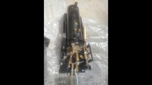 修复漏气的小火车 模型制作 维修